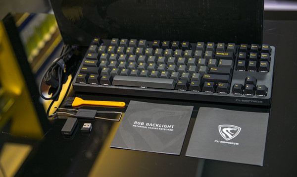 BÀN PHÍM CƠ FL ESPORTS F11G PRO POLAR NIGHT GATERON PRO YELLOW SWITCH