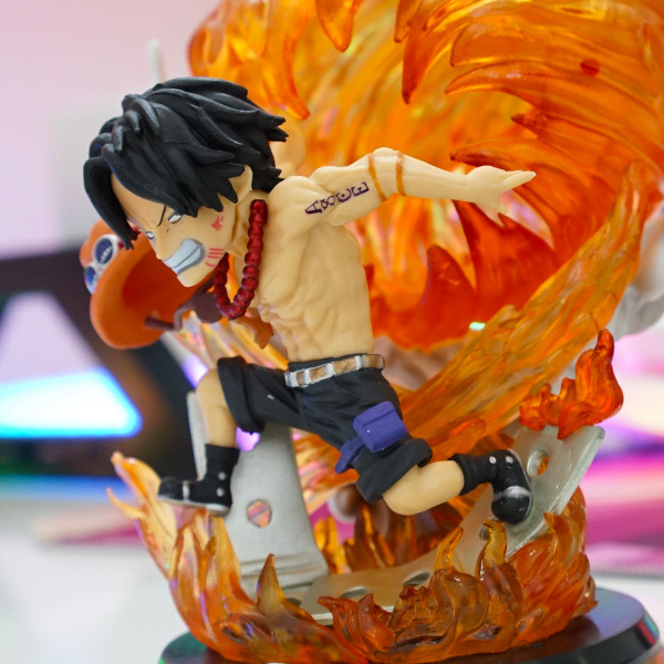 MÔ HÌNH ACE FIRE BALL CHIBI 16CM