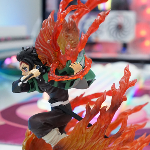 MÔ HÌNH TANJIRO BATTLE FIRE SWORD 22CM